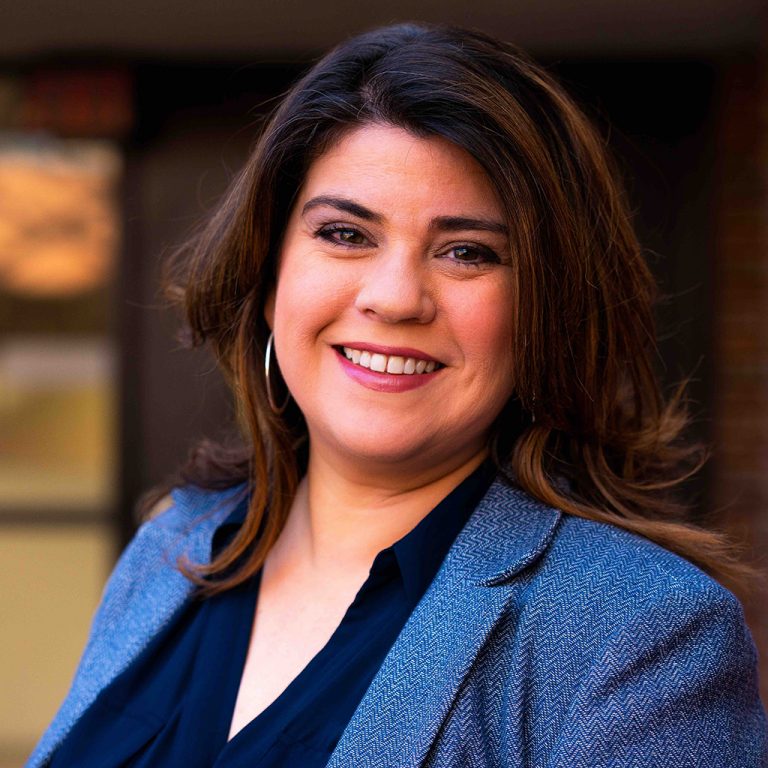 Elizabeth Calienes - UF College of Journalism and Communications