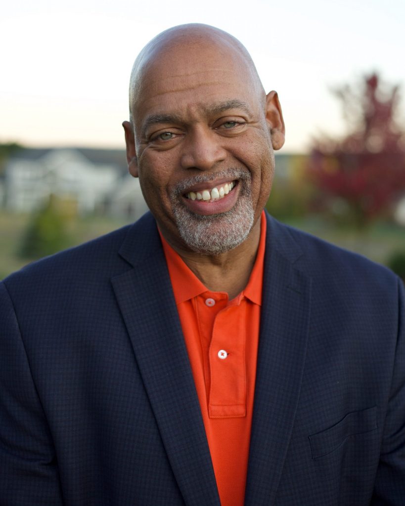 Dean Brown Virtual Tour - UF College of Journalism and Communications